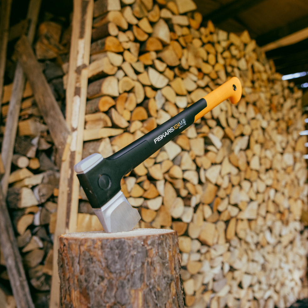 Buy Axes for Wood Preparation | Fiskars